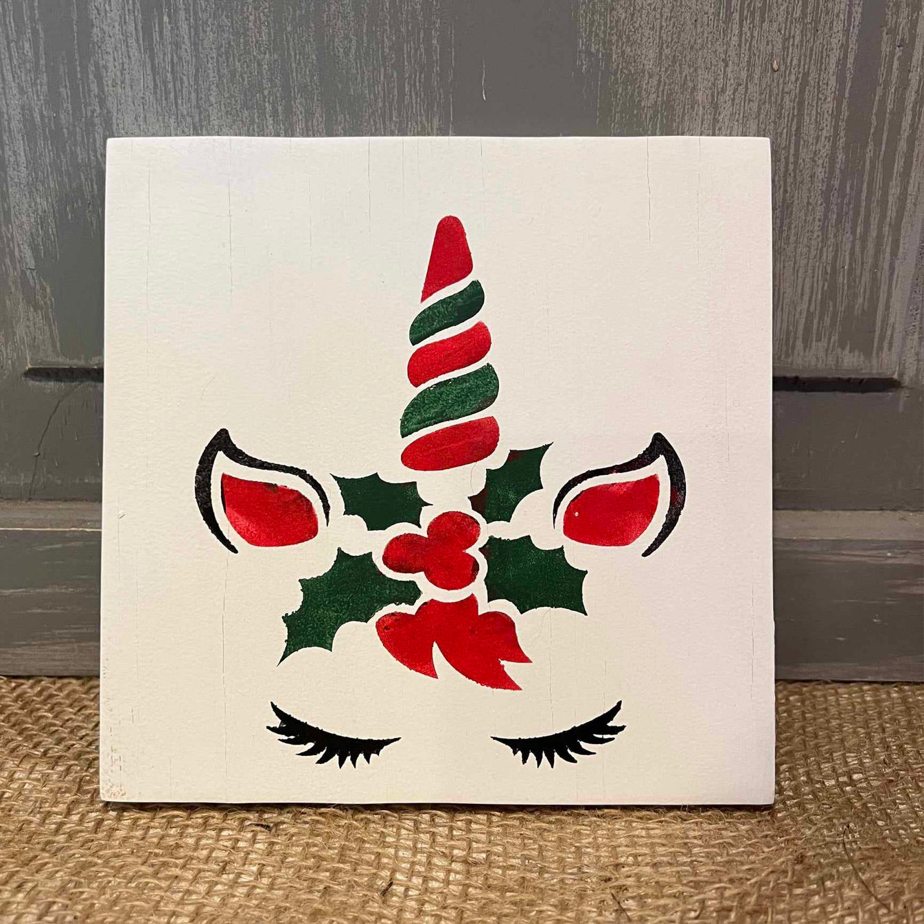 Christmas Unicorn A7576N: Square Design – Painted Pallet Studio